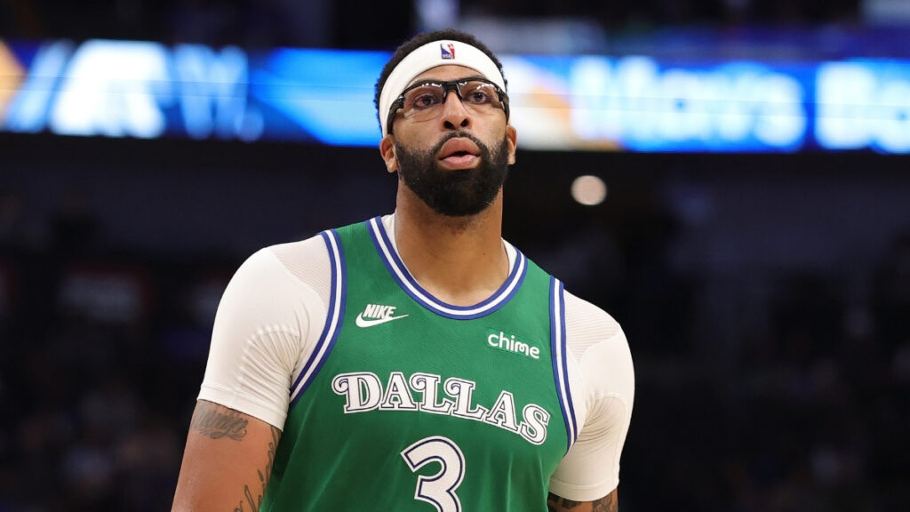 NBA Trade Idea Sends Anthony Davis From Mavericks To Bulls