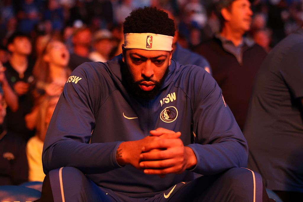 NBA Rumors: Mavericks' Anthony Davis Doesn't Want To Undergo Hand Surgery