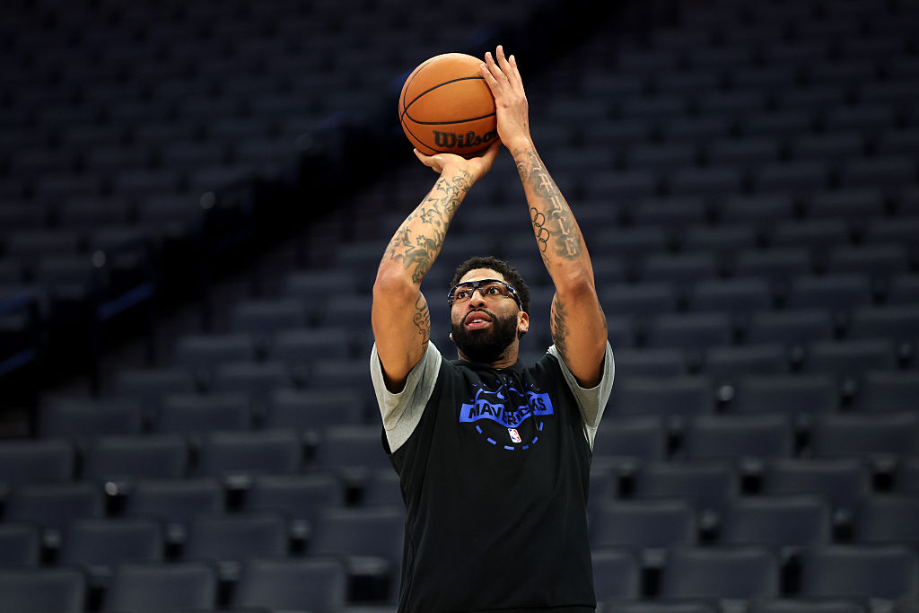 NBA Rumors: Execs Expect Anthony Davis To Remain With Mavericks Past ...