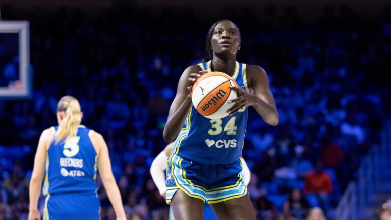 Awak Kuier Breaks Down Her Building Chemistry With Dallas Wings’ Core